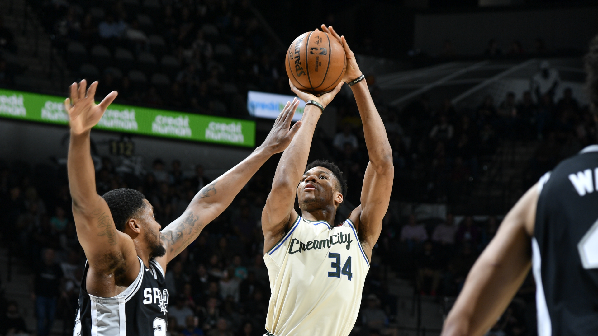NBA | Video: GAME RECAP: Spurs 126, Bucks 104