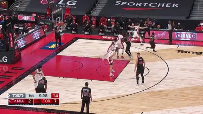 NBA | Video: 3-pointer by Fred VanVleet