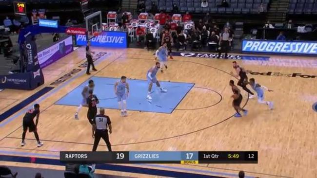 NBA | Video: Morant with the finger roll