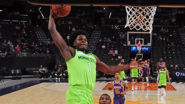NBA | Video: Anthony Edwards throws down two huge dunks in 2nd quarter