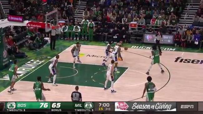 NBA | Video: What a put back dunk by Robert Williams III