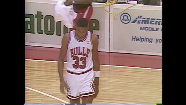 NBA | Video: Scottie Pippen Rookie highlights vs the Nets