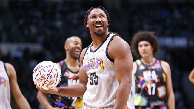 NBA | Video: Myles Garrett wired up during All-Star Celebrity Game