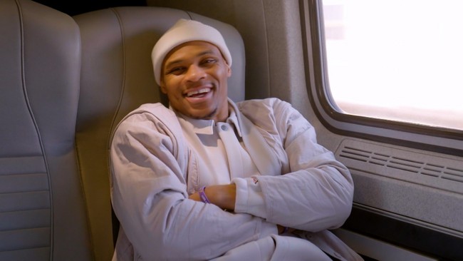 NBA | Video: All-Access: Lakers' team train ride