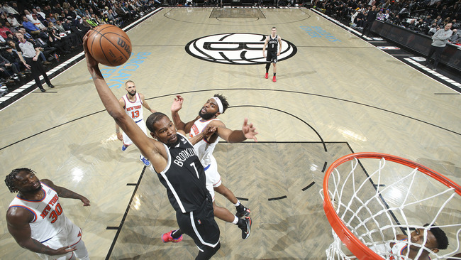 NBA | Video: Kevin Durant with one of the day's best dunks