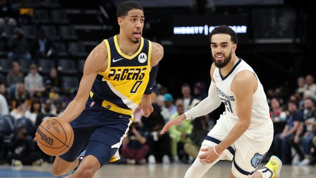 NBA | Video: Tyrese Haliburton grabs the steal and throws down the ...