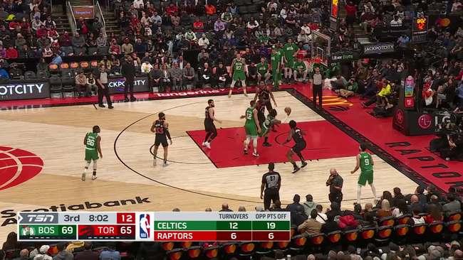 NBA | Video: OG Anunoby runs the floor for the 2-handed dunk