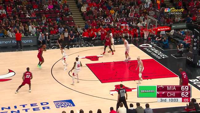 NBA | Video: Jimmy Butler nails the 3-point shot