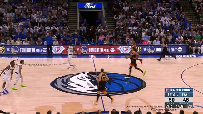 NBA | Video: Donovan Mitchell side steps and nails the 3-point shot